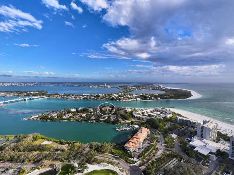 60 Lighthouse Drive LBK on Momento360